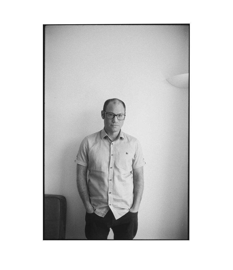 About – Rodge Glass